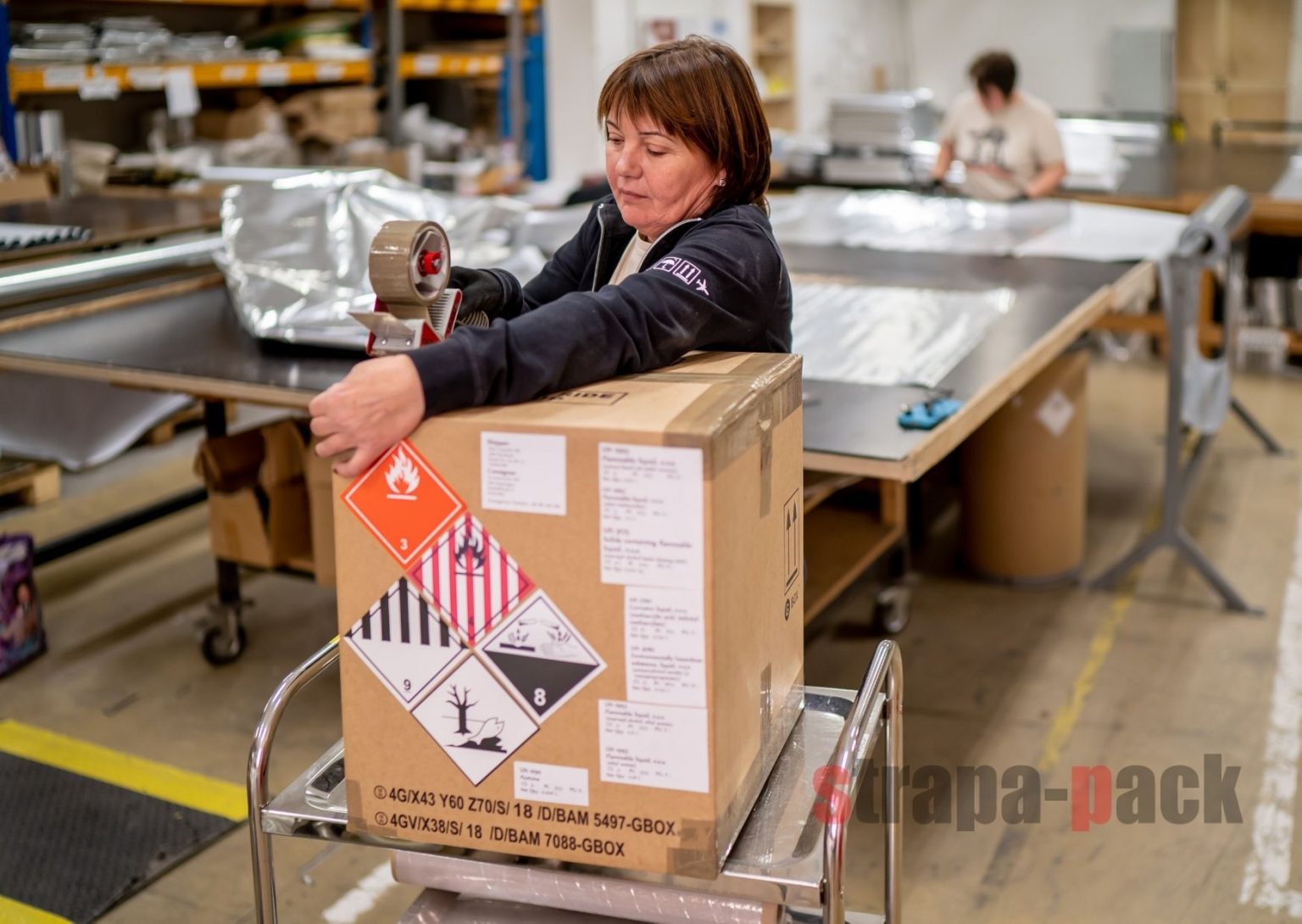 Transport of Dangerous Goods packaging material- best choice